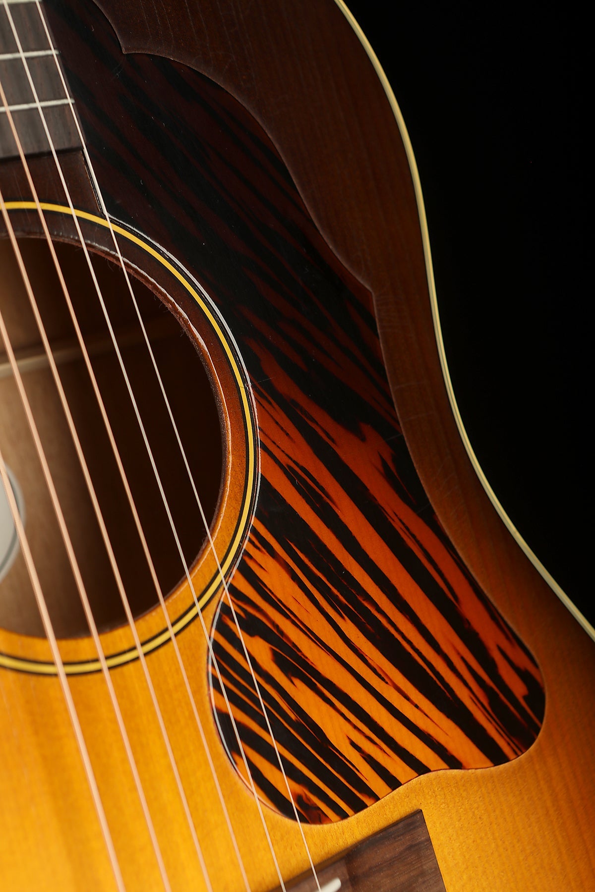 Iris DF 'Relic Tobacco Burst' Acoustic Guitar - Acoustic Centre